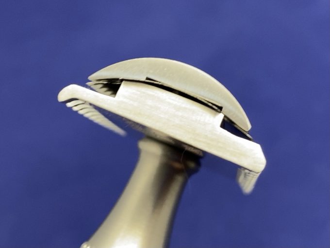 Above The Tie: S2 Slant Open Comb | Shave and Grind